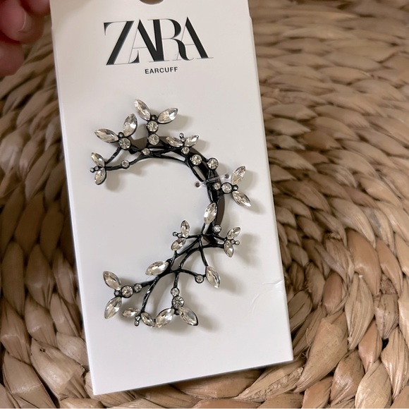 Zara | Jewelry | Nwt Zara Jewel Ear Cuff | Poshmark